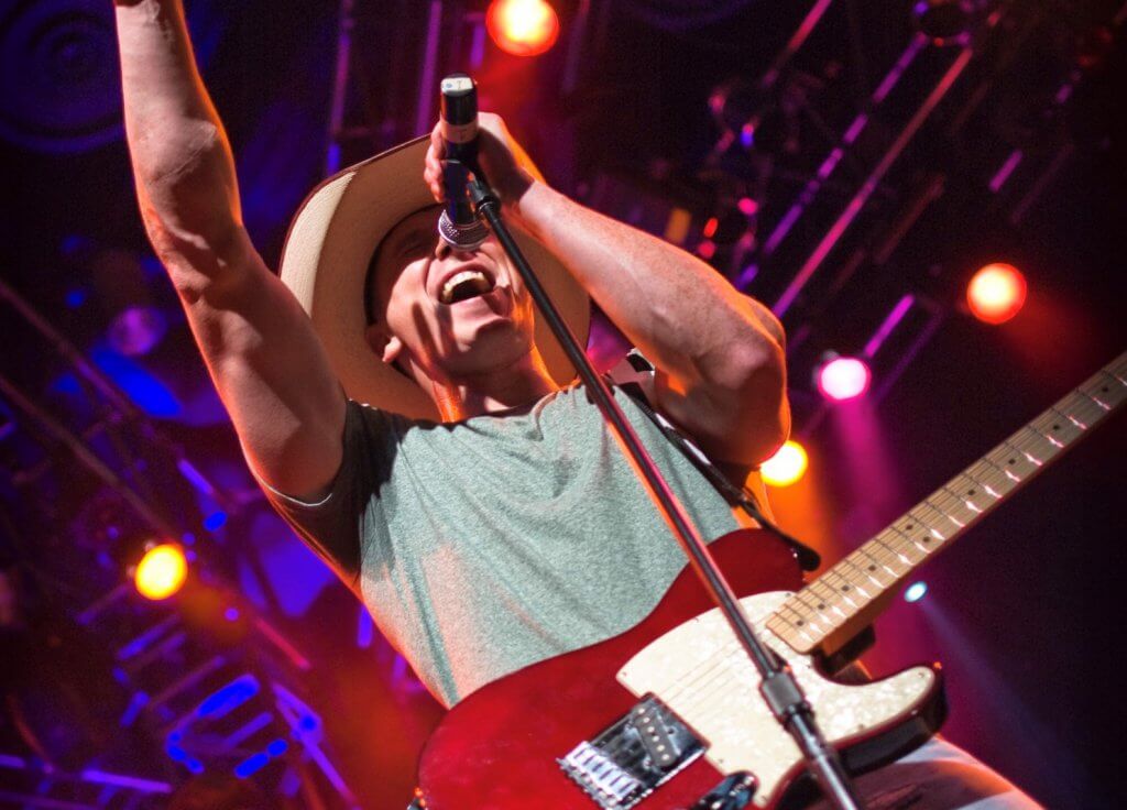 Montana country singer Sam Riddle playing Victory Lounge - Victory Events